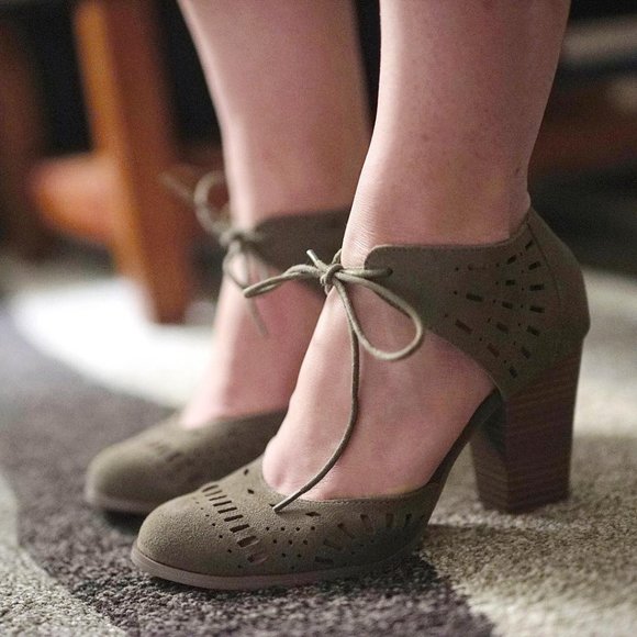 Restricted | Shoes | Restricted Shoes Wind Taupe Heels | Poshmark